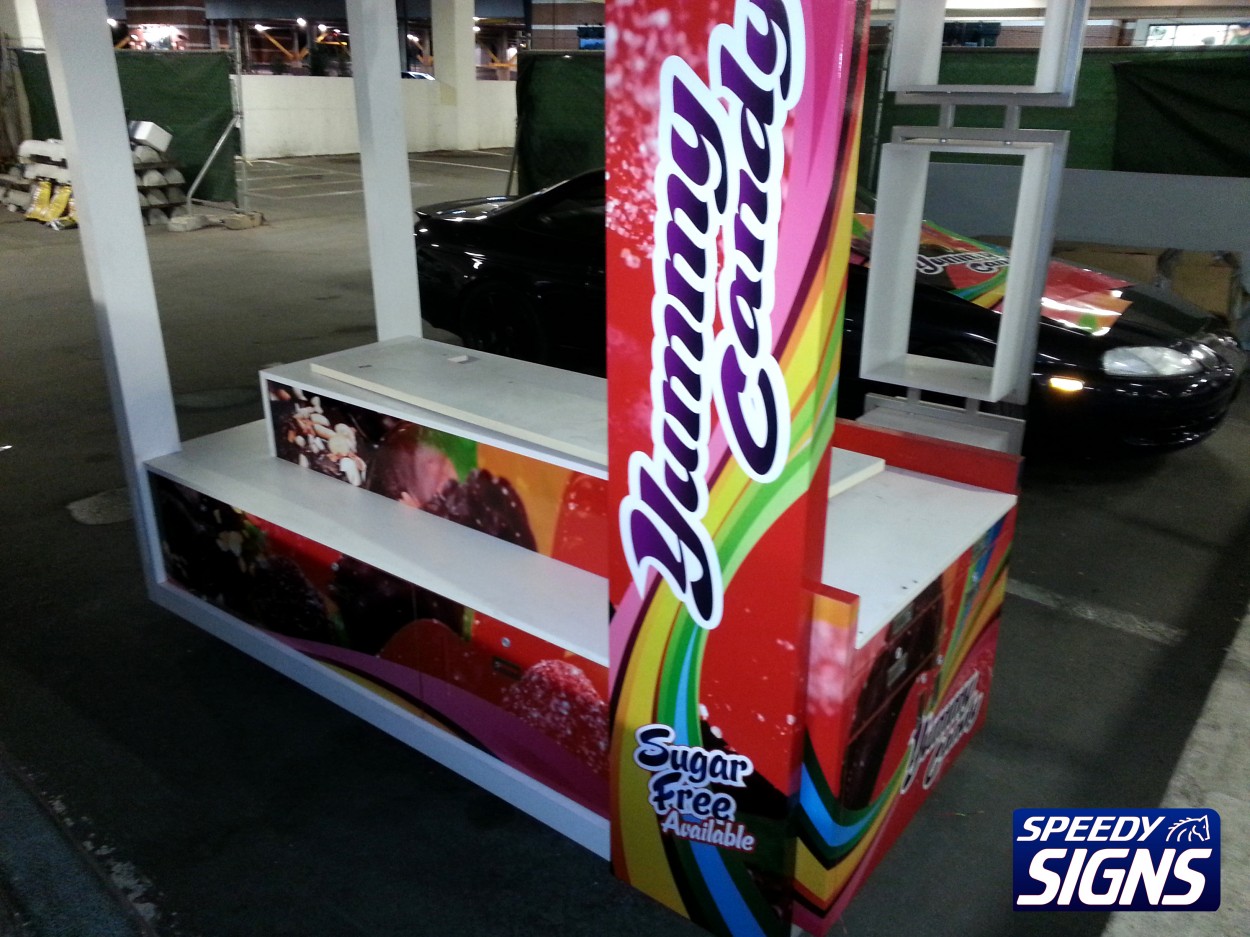 Speedy Signs | Kiosk Wrap and Visual Design
